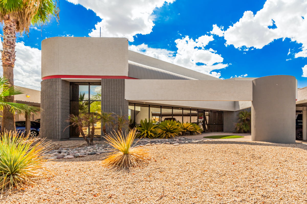 Menlo Group Facilitates Sale of Phoenix Industrial Property
